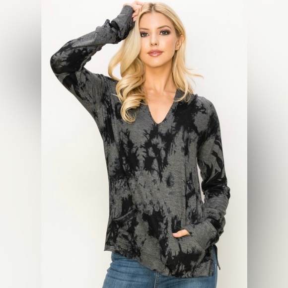 Enti Clothing | Tops | Nwt Enti Clothing Blackgrey Tiedye Vneck Jersey ...
